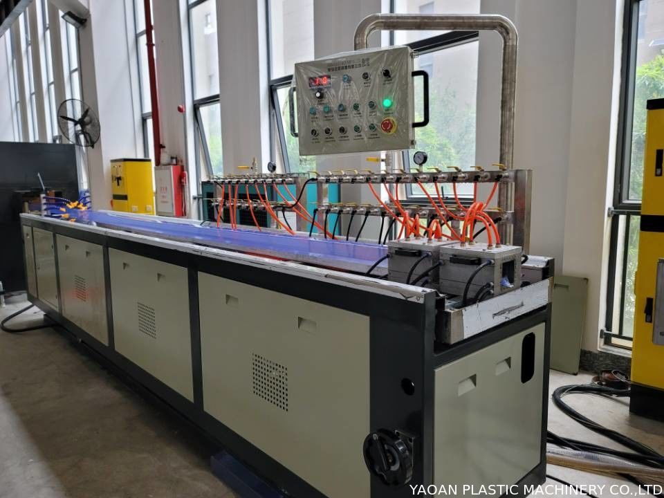 Rigid Square Pvc Pipe Extrusion Machine 200-800 kg/hr For NFT ...